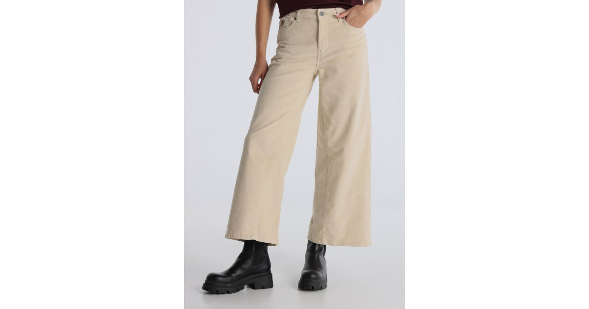 Pantalón Pana Straight Fit Tiro Medio VALERIA CANDY beige